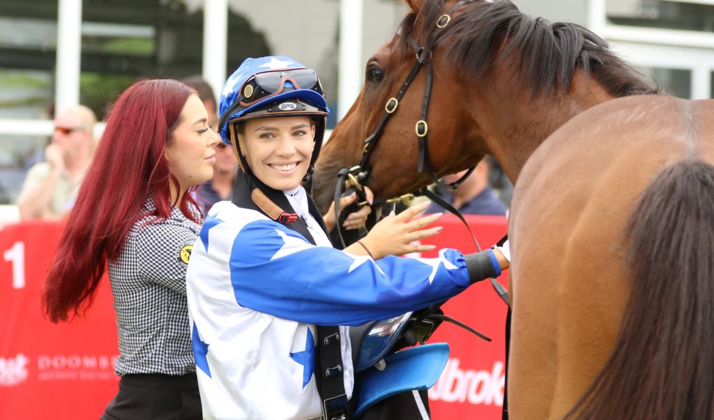 Stephanie Thompson’s comeback ride falls short | Just Horse Racing